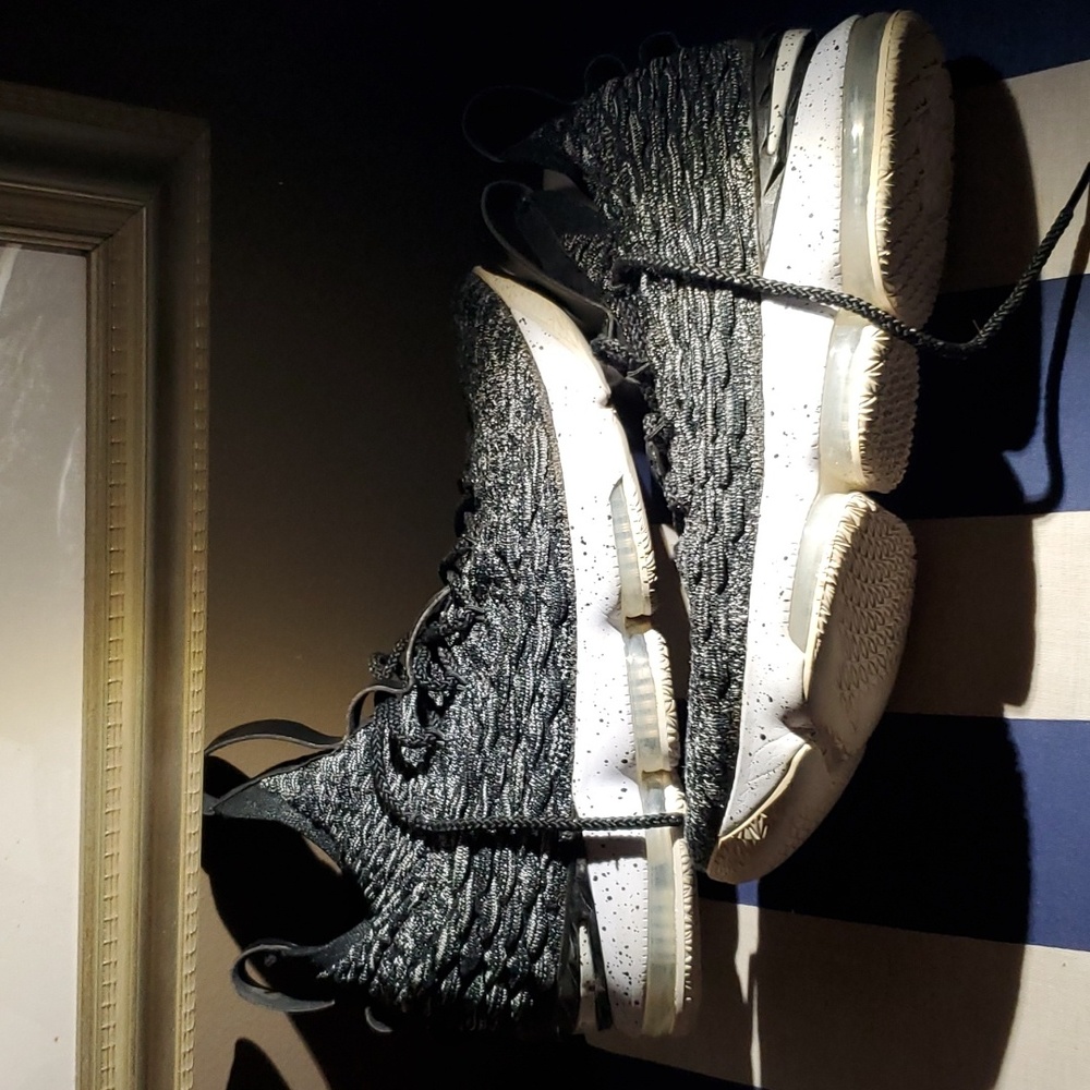 Nike Lebron 15 Ashes Black White Oreo Basketball Shoes - Gem